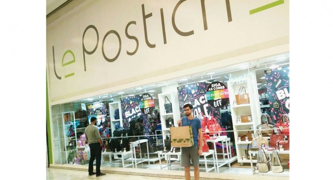 Le Postiche "reconquista" consumidor usando a criatividade