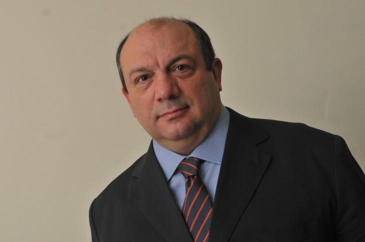 APP anuncia a reeleição do presidente Ênio Vergeiro